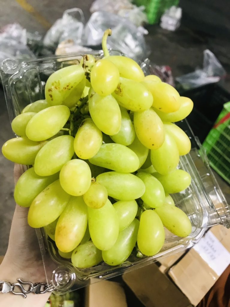 Nho xanh Ba Mọi - Bác Tôm & Farms